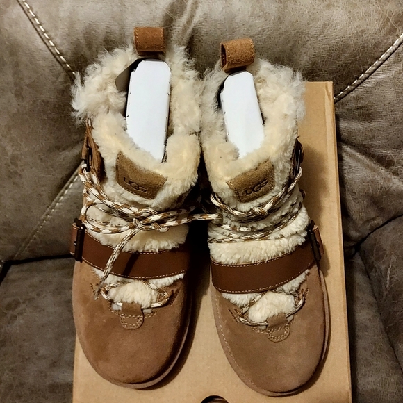 UGG | Shoes | Ugg Dune Mini Shearling | Poshmark